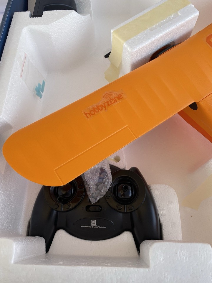 Hobbyzone HBZ4900 Radio Control Champ RTF Airplane Yellow Kit Hobby ...