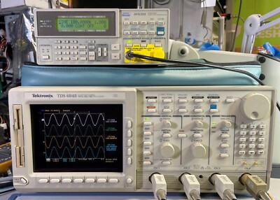 Oscilloscopes - Tektronix Tds694c