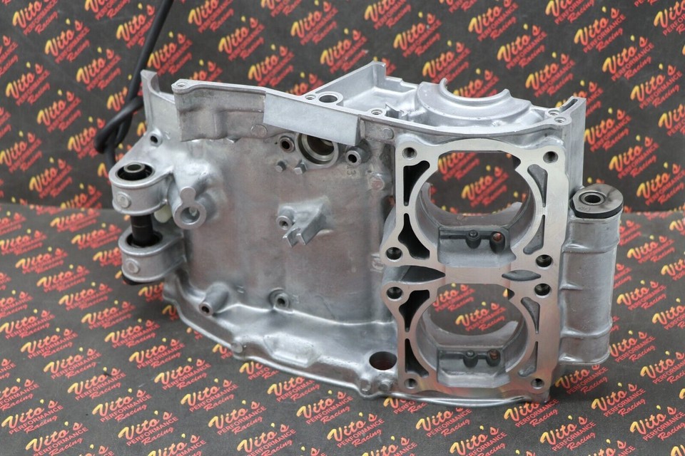 New UPPER Cases Crankcase OEM Factory Top Engine Motor Yamaha Banshee ...