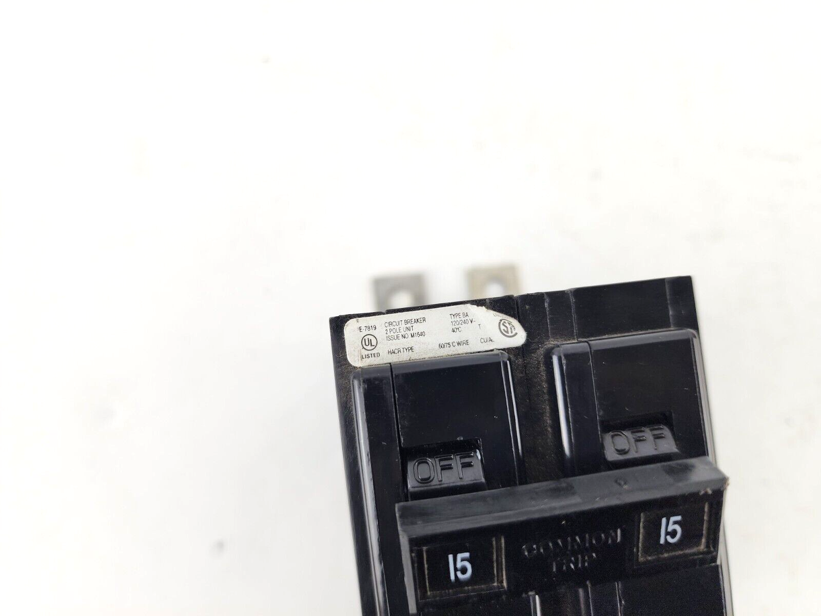 Used Eaton Circuit Breaker Quicklag 15A Cutler Hammer 2 Pole Type QBH ...