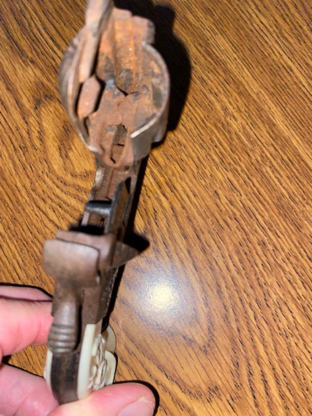 VINTAGE GENE AUTRY KENTON CAST IRON CAP GUN ENGRAVED 1950'S VERY RARE ...