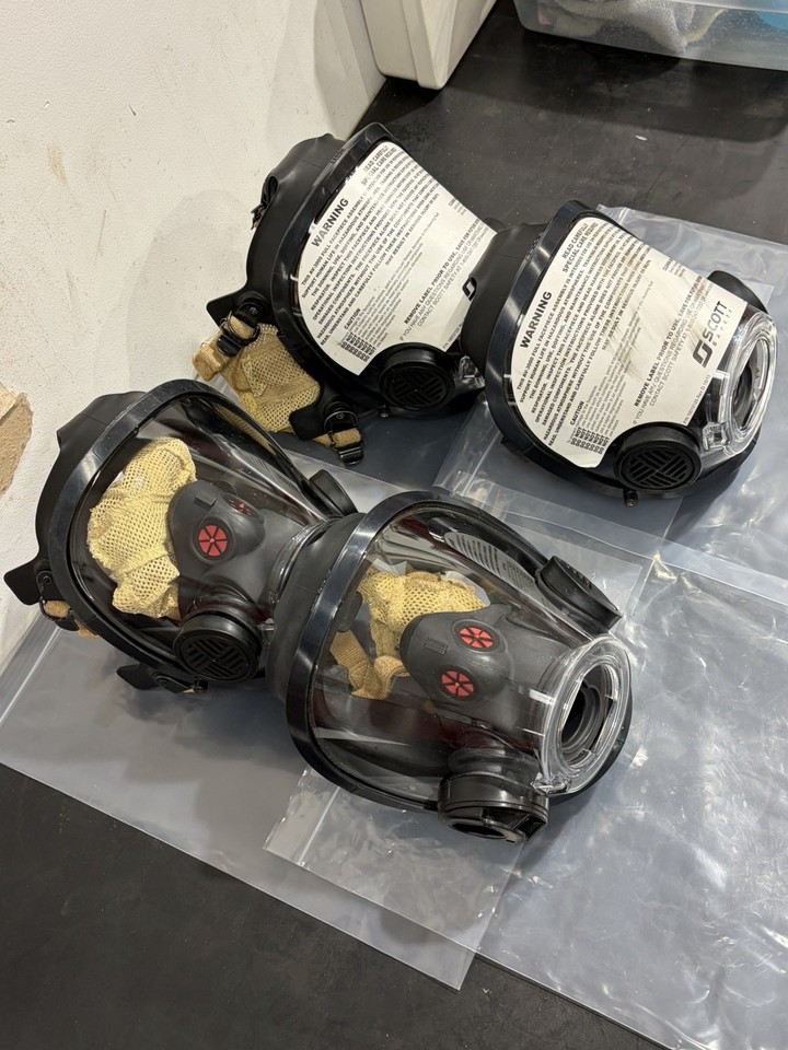 Scott AV3000 HT Scba Mask - Medium (LOT OF 6) | eBay