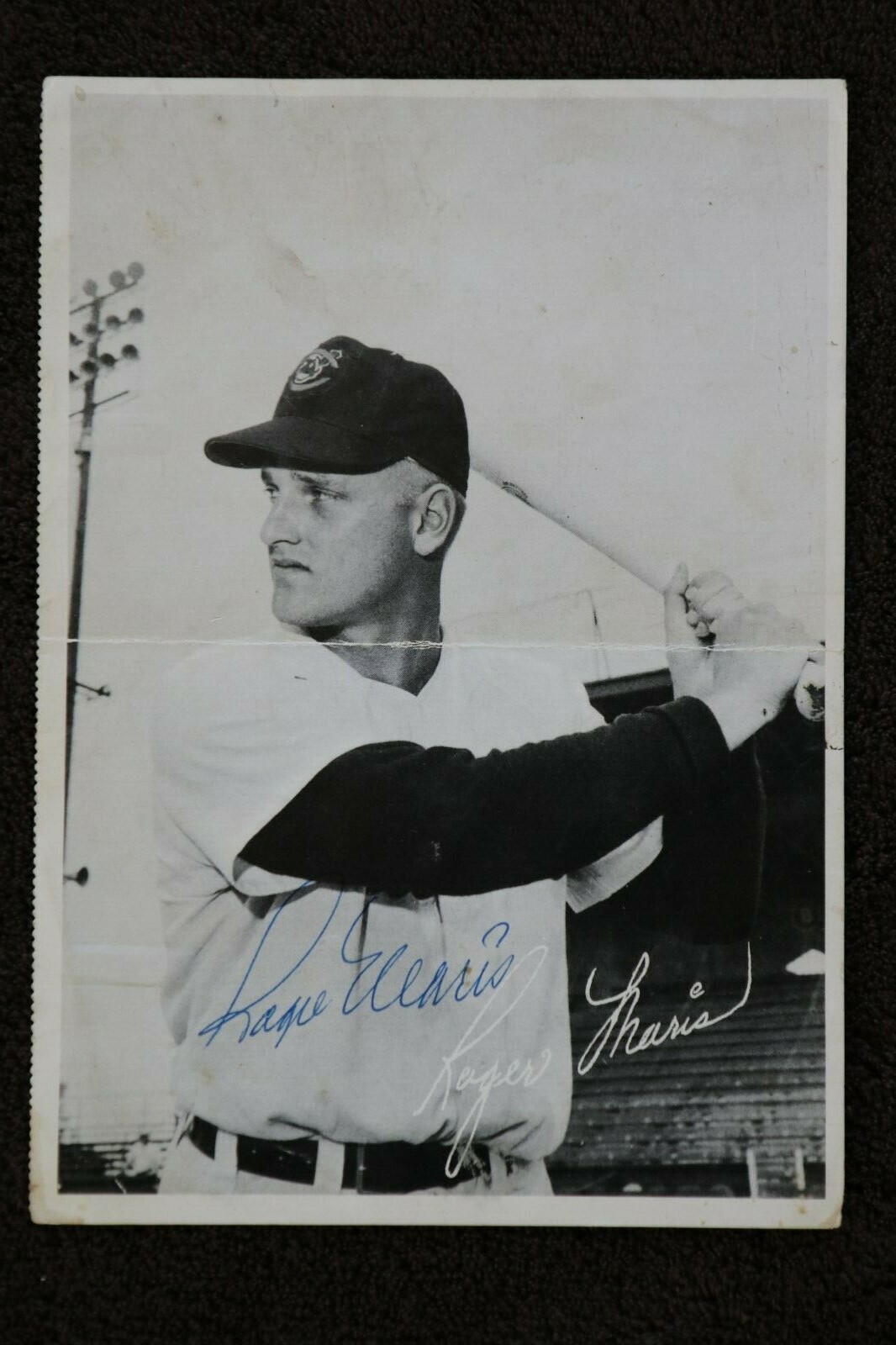 Roger Maris Autographed Memorabilia | Signed Photo, Jersey ...