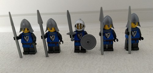Lego Castle, Ritter Figuren, 5 Falkenritter (neu) mit Waffen, Sammlung ...