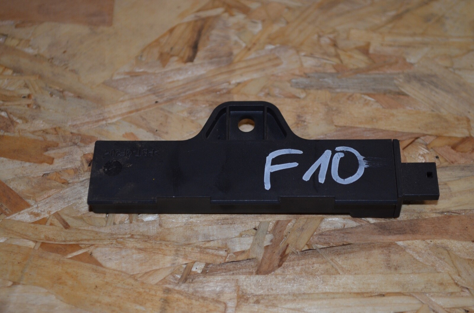 BMW 5 Series F10 Aerial Amplifier Unit 65 20-9220832-02 | eBay