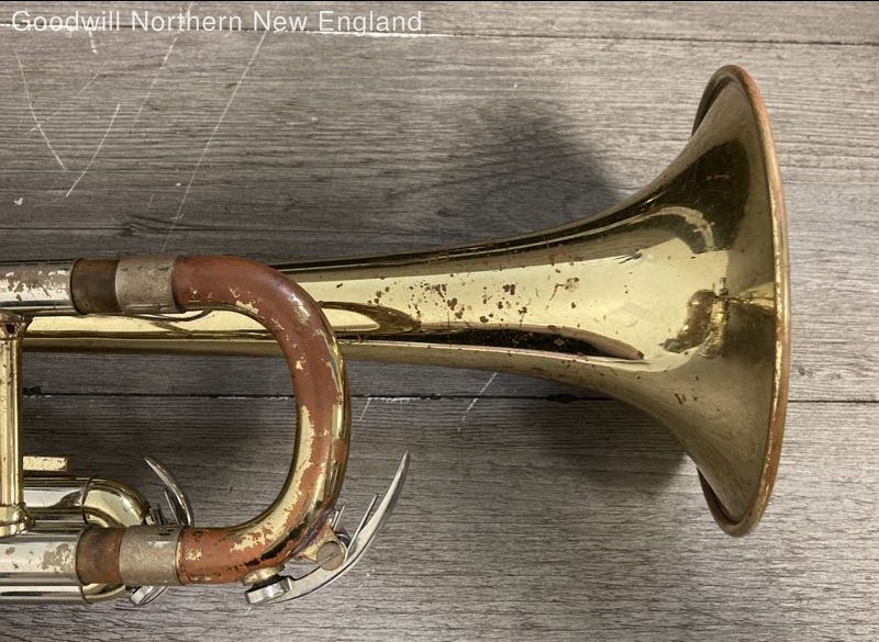 Besson 600 Trumpet Brass Musical Instrument Bundle W/Hard Case | eBay