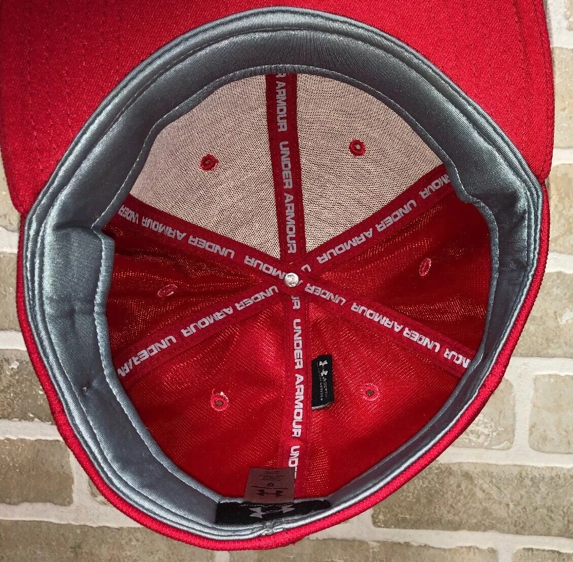 Under Armour UA Red 4 Way Stretch Hat Cap Fitted Size Medium ...