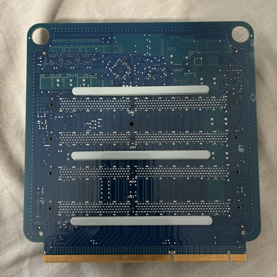 Apple Mac Pro 1,1 2,1 / 2006 2007 / A1186 Memory RAM Riser Board D37706 ...