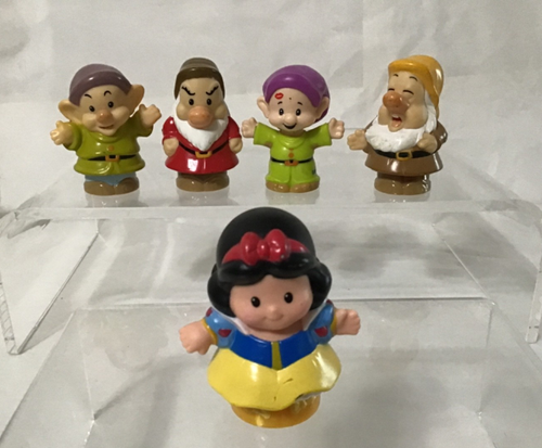 Fisher price little people Snow white & Dwarf Sneezy, Grumpy , Dopey ...