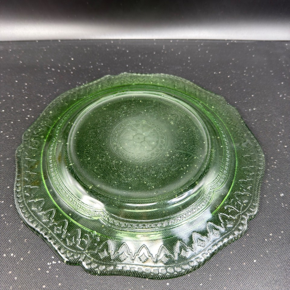 Federal Glass Patrician Spoke Green Uranium Depression Glass 9in Plates ...