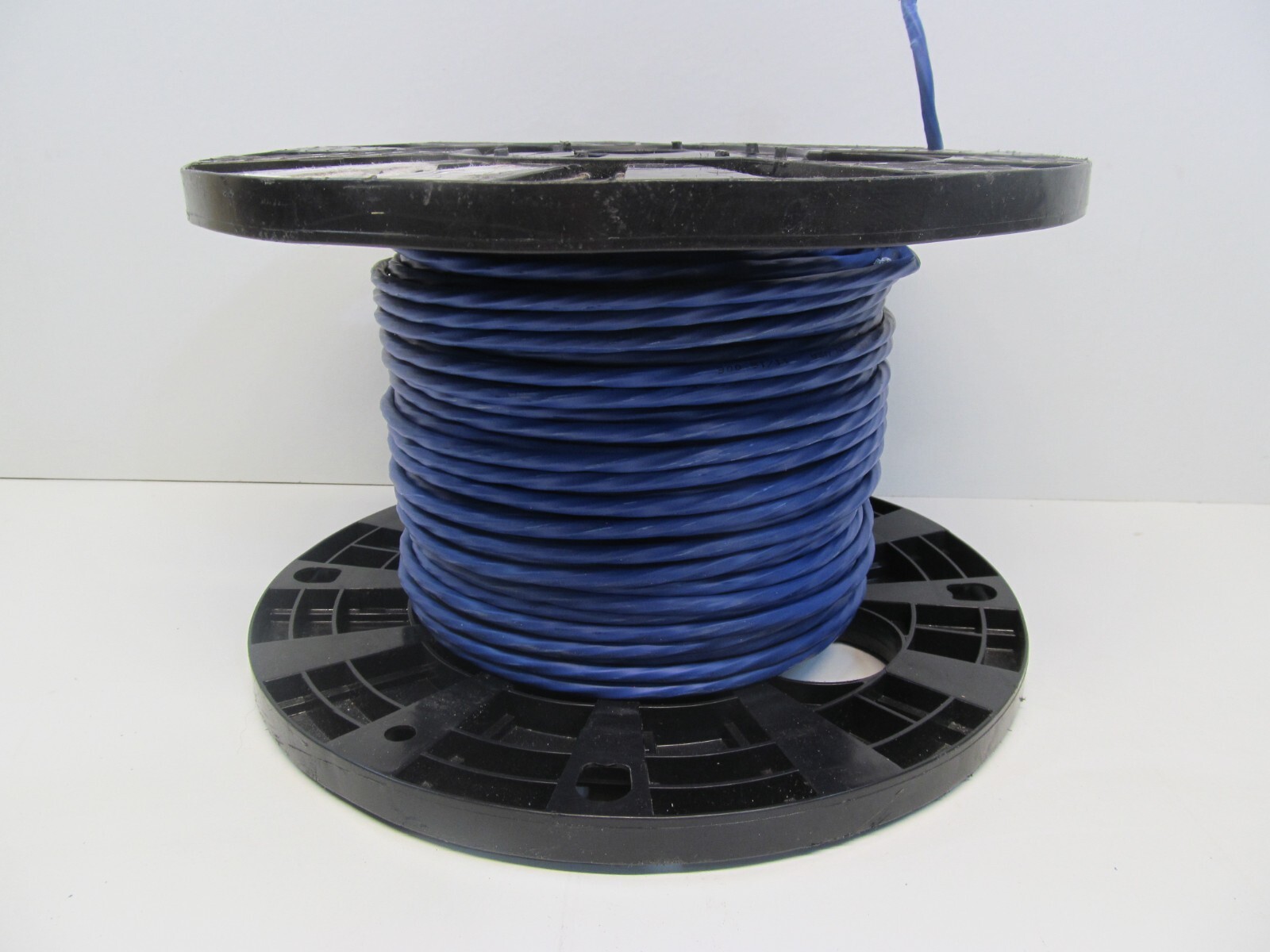CAROL USA 18/6 E2206S Multi-Conductor wire Cable 197' Spool Blue CL3P ...