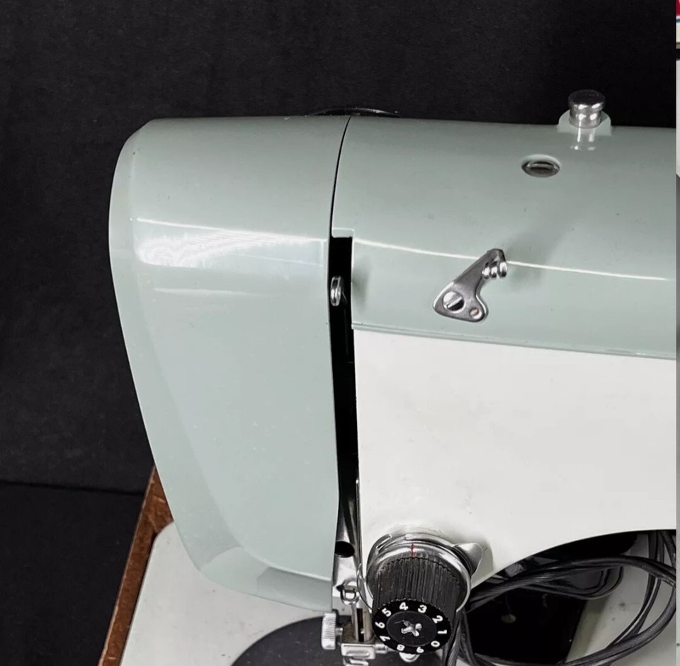 Rare Vintage Riccar Sewing Machine Model 210B Mint Green Excellent ...