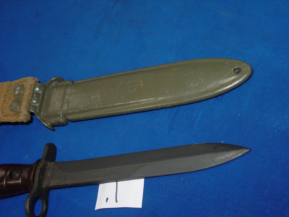 Original Military Surplus Bayonet & Scabbard Italian 1960 1. | eBay