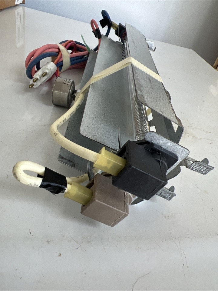 WR51X443 Defrost Heater Assembly with Plug-In Harness and Clip-On Term ...
