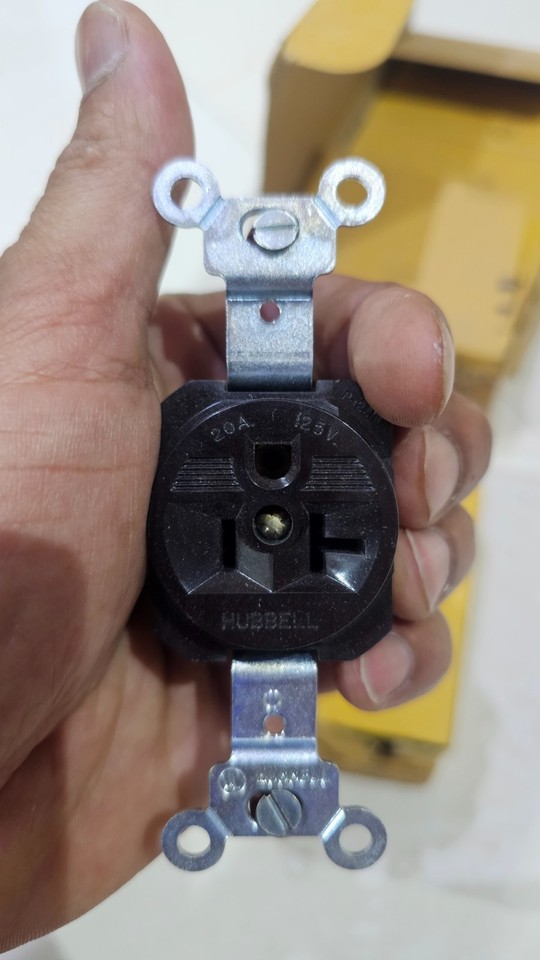 HUBBELL 5361 3WIRE 20A 125 V 15 PIECES | eBay