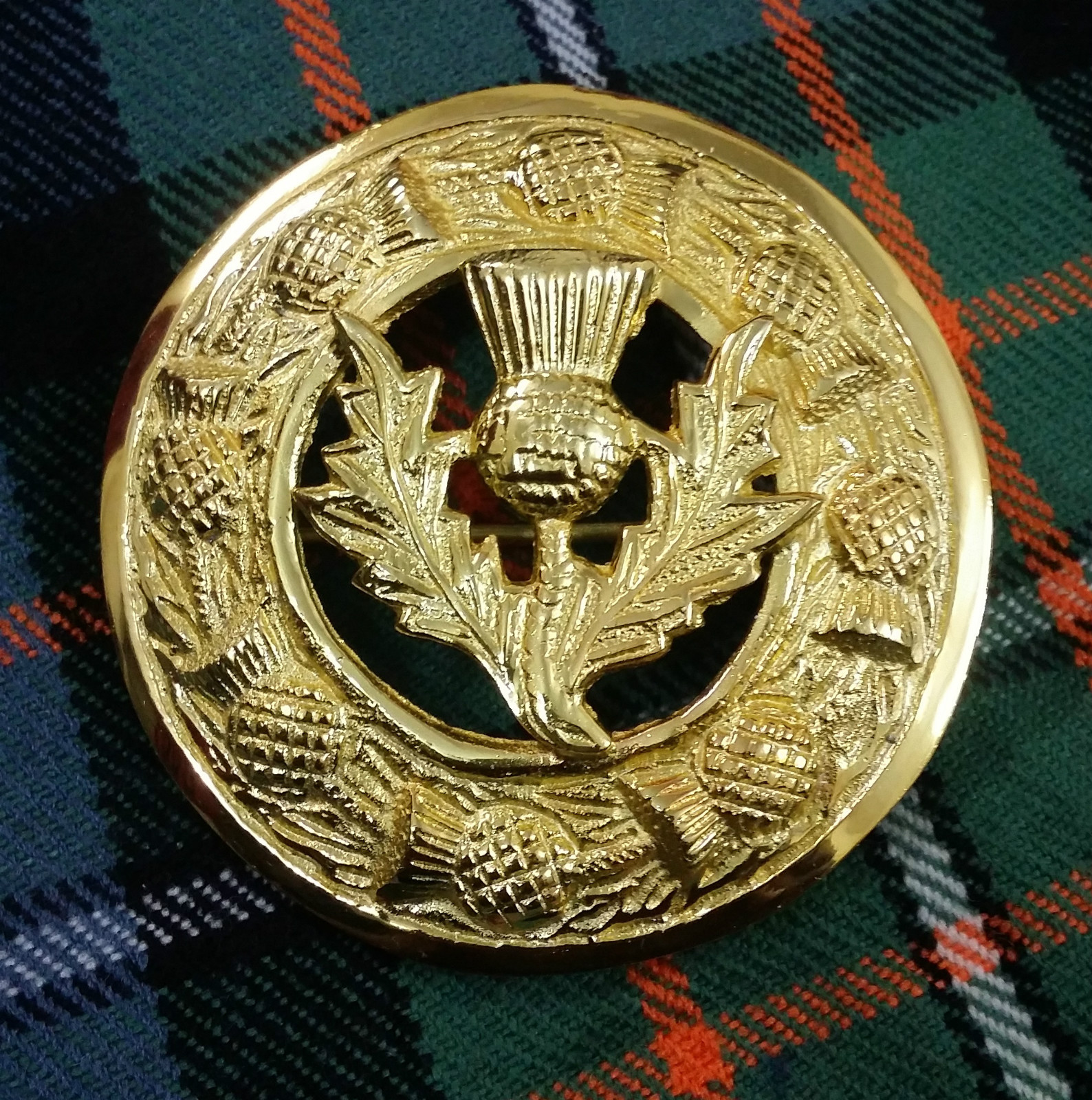 Kilt Fly Plaid Brooch Thistle Crest Gold Plated 3"/Scottish Heritage ...