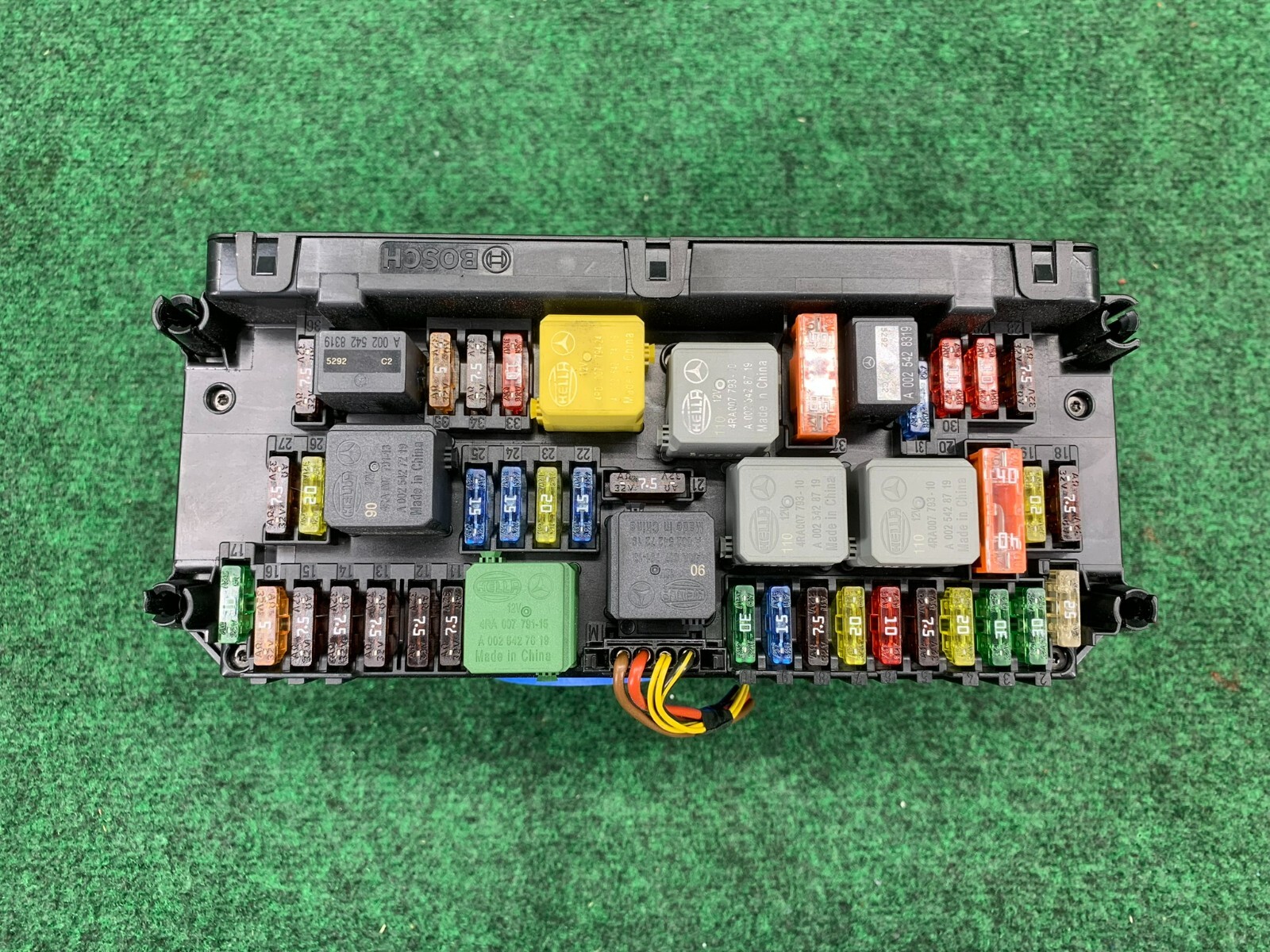 10-20 Mercedes W204 С300 SLK250 E350 SL550 Front SAM Module Relay Fuse ...