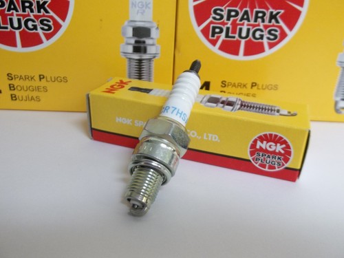 NGK Spark Plug CR7HSA HONDA XR80 XR 80 Kawasaki KLX140 KLX 140 Yamaha ...