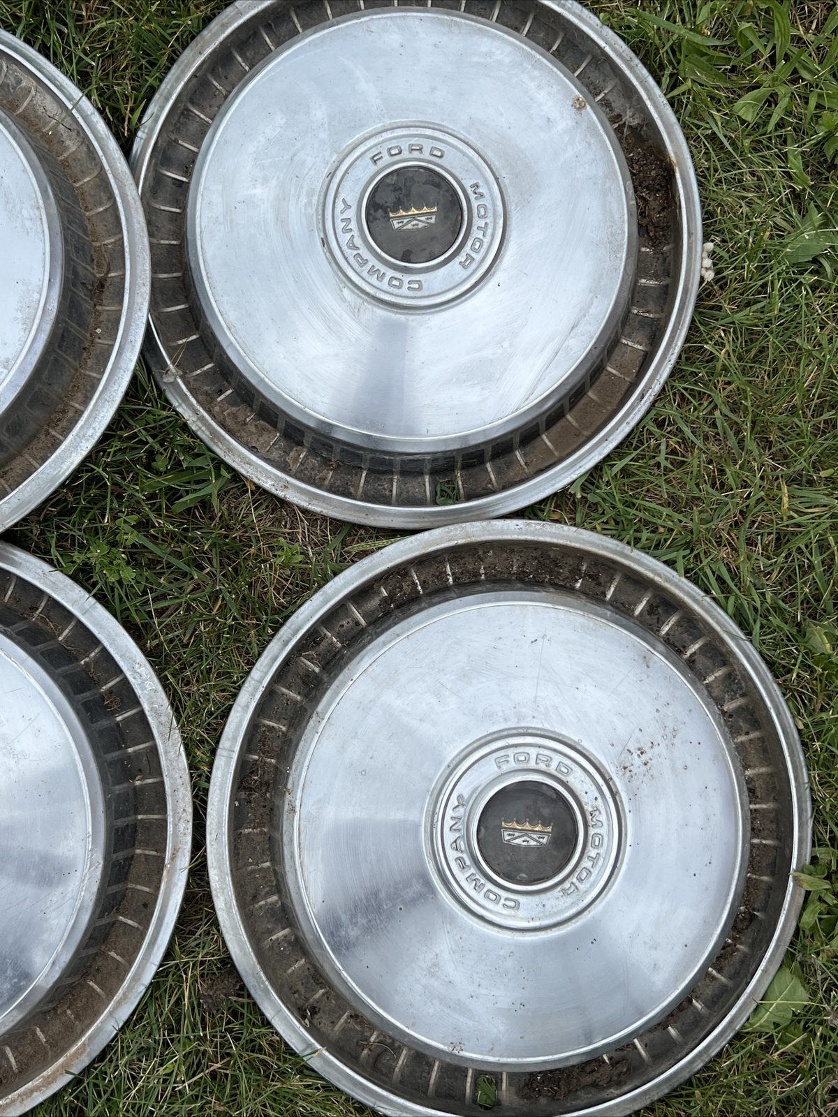 VTG Ford Motor Company Hub Caps Set Of 4, 15 Inch 1960-1970’s | eBay