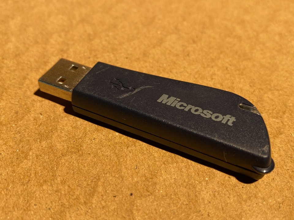 Microsoft Model 1051 P/N X803394 Black USB Notebook Receiver V2.0 ...