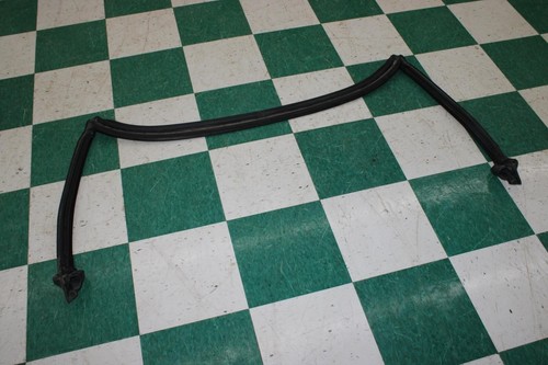 97-04 C5 Corvette Front Windshield Weather Strip Weatherstrip Seal ...