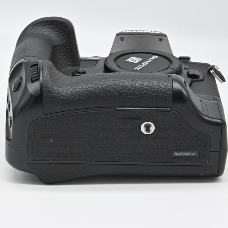 Olympus OM-D E-M1X EM1X 20.4MP Mirrorless Camera Body Color Black ...