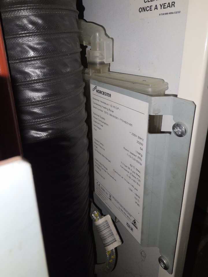 Worcester Greenstar Heatslave II 12/18kW Combi Oil Boiler - Horizontal ...