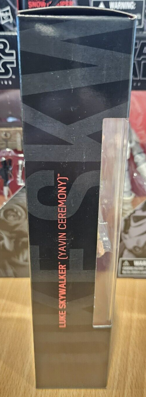 STAR WARS - The Black Series - LUKE SKYWALKER YAVIN 6 inch - Action ...