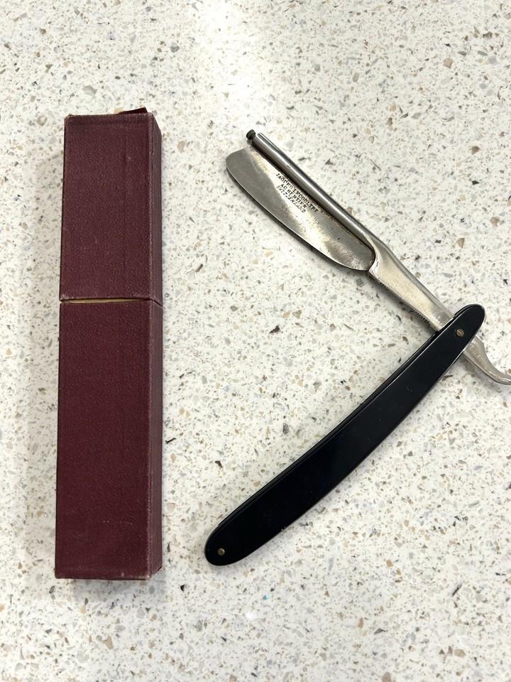 1800's T&B Jaques Lecoultre AU Sentier A3 Straight Razor - original box ...