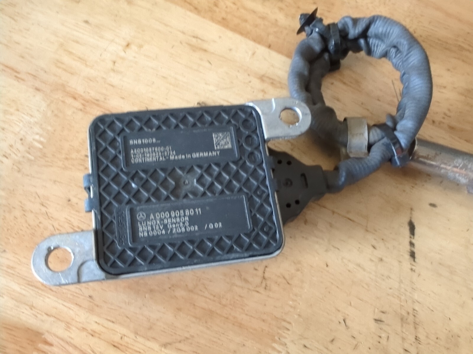 A0009059112 A0009053009 A0009057108 A0009058011 Nox sensor Mercedes OEM ...