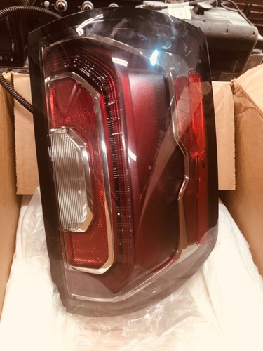 OEM LED GM tail lights LH & RH 84365931 & 84365930 for GM Pickup Tucks ...