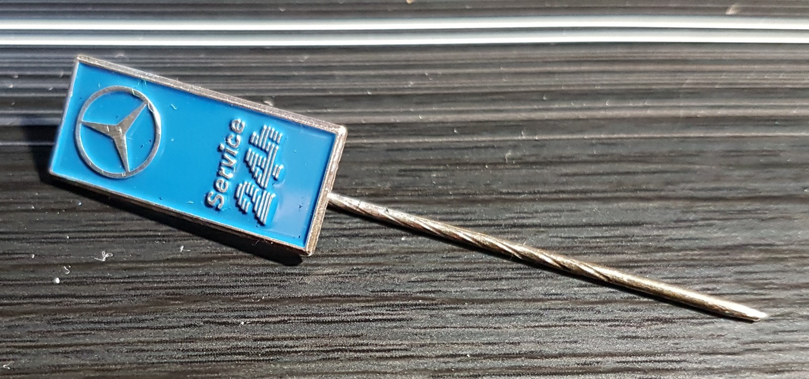 Mercedes Benz Lapel Pin 24 Hours Service Silver 0 3/8x0 29/32in Rare ...