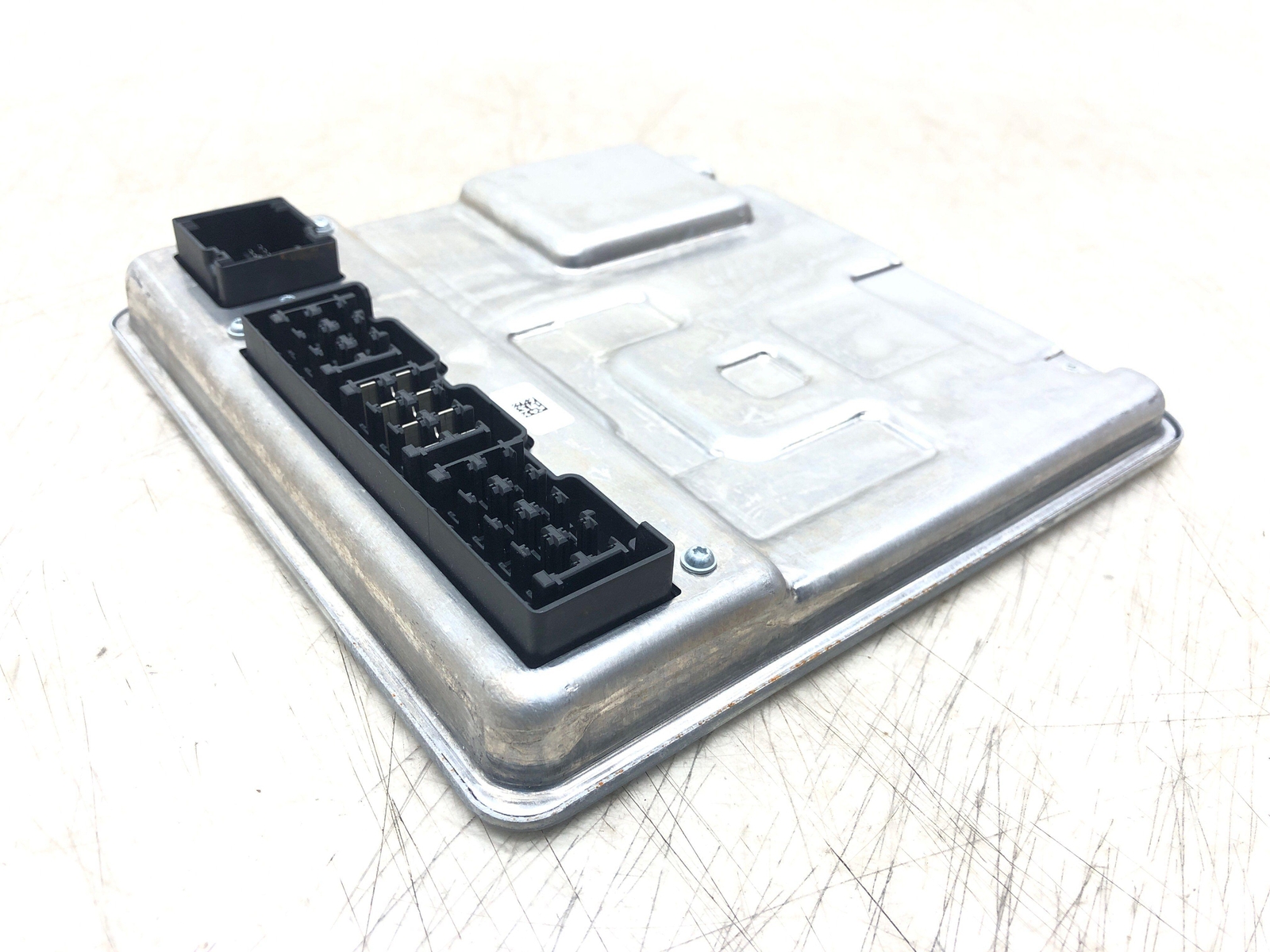 2021 2022 VOLKSWAGEN ID4 BCM CCU CENTRAL CONTROL UNIT BODY CONTROL ...