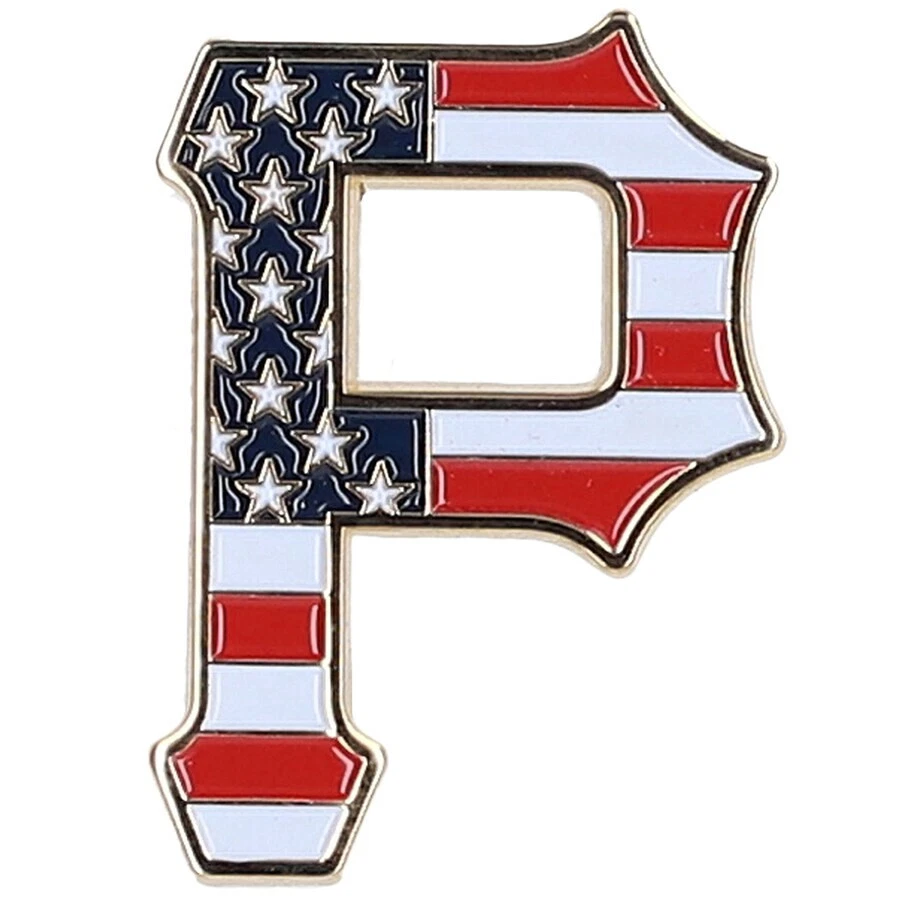 Pirates 4 Logo