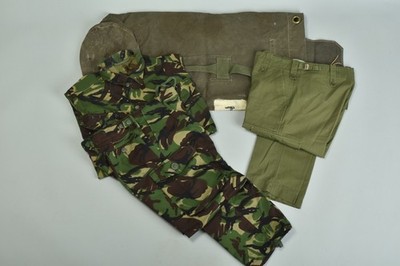 British Army Camouflage Combat Uniform. DPM Field Wear & Kit Bag. Ref ...