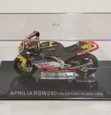 DeAgostini 1:24 Aprilia RSW250 Valentino Rossi 1999 Champion Bike ...