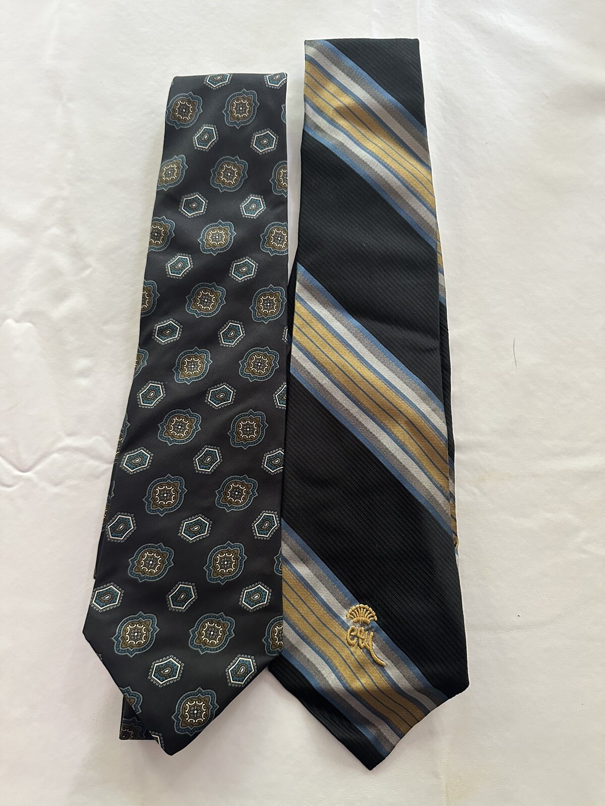 countess mara tie Campus Sakowitz Blue Gold - Gem