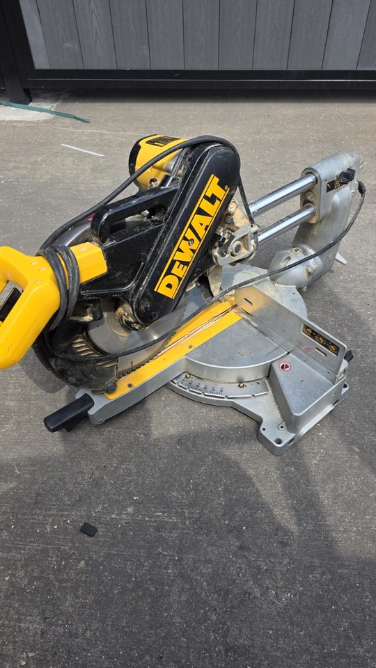 DeWalt DWS780 305mm Mitre Saw with DE7023 Saw Stand 1675W 240V | eBay UK