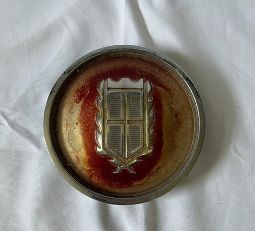 Vintage Ford LTD/Crown Victoria 4.5" Wheel Center Cap Red USED | eBay