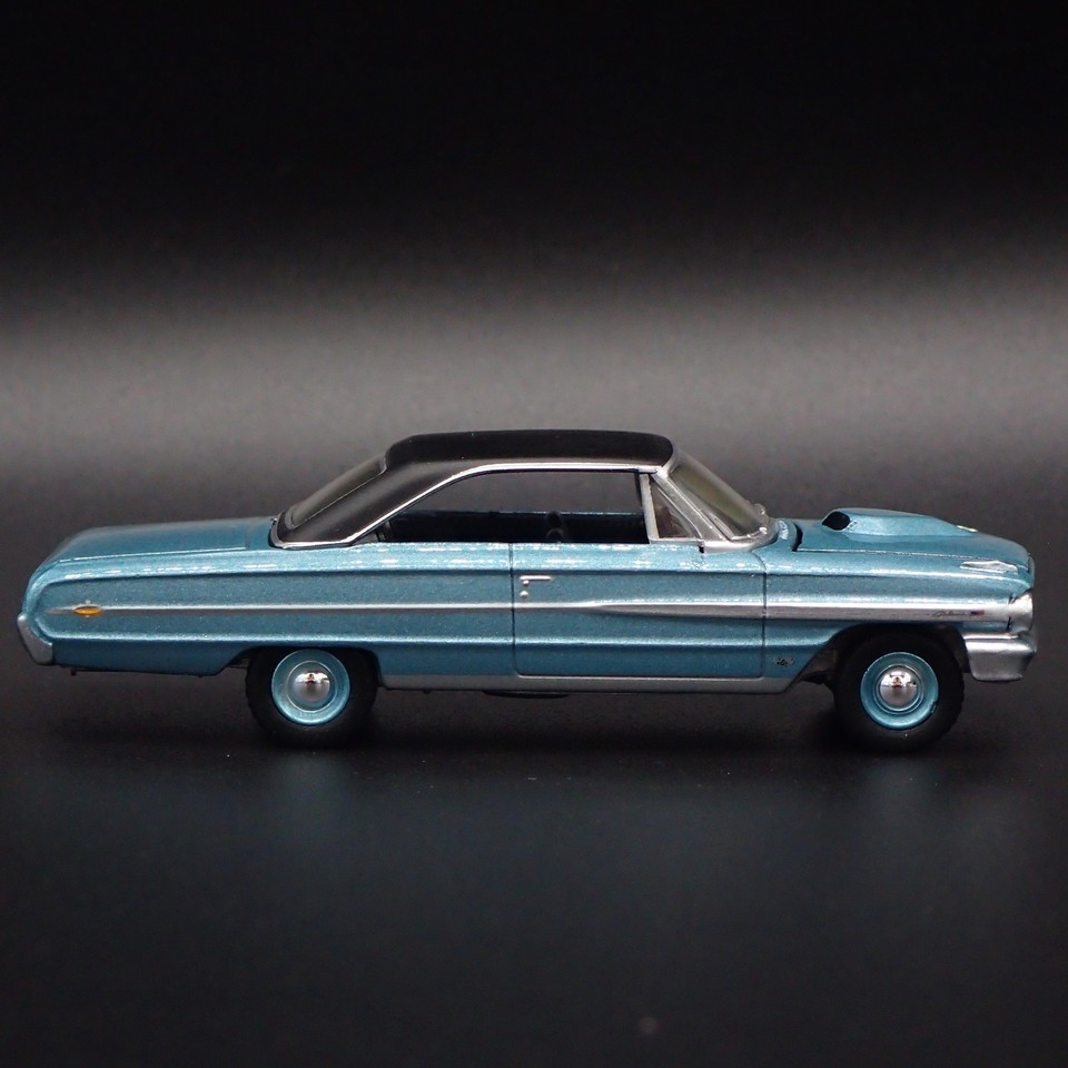 1964 64 FORD GALAXIE 500 XL 1/64 SCALE COLLECTIBLE DIORAMA DIECAST ...