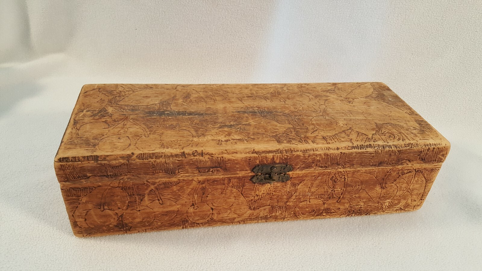 Vintage Antique Flemish Art Co 682 Pyrography Wood Box Chest ~ Cherries ...