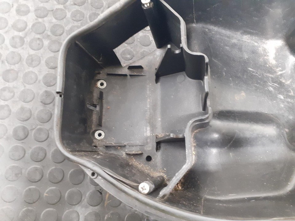 APRILIA LEONARDO Storage Box Luggage Carrier 1998 | eBay