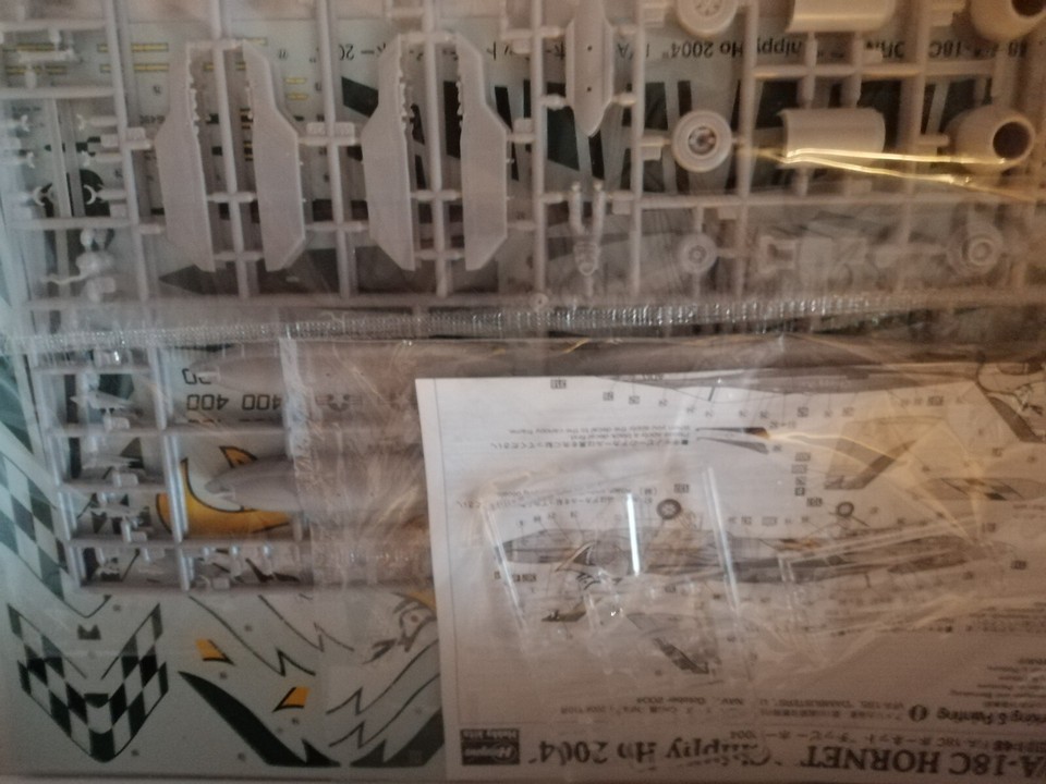 HASEGAWA MODEL HORNET F/A -18C CHIPPY HO 2004 1:48 SCALE & ACCESSORIES ...