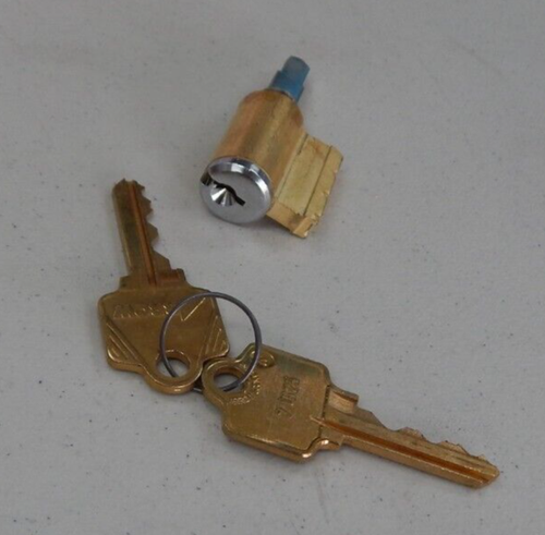 Arrow Key in Lever 26D AR1 Keyway 6 Pin Keyed 5, 2 Keys New | eBay