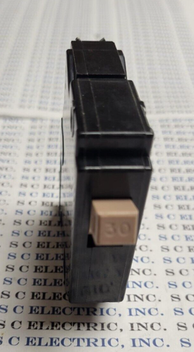 CUTLER HAMMER CH130 HALF NOTCH CIRCUIT BREAKER | eBay