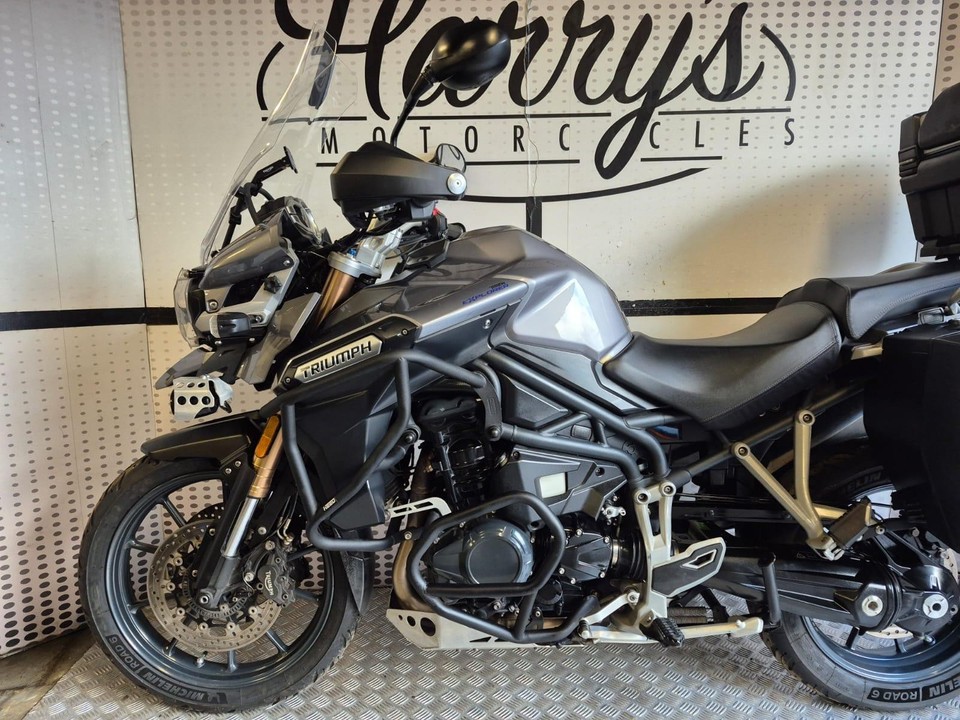 Triumph Tiger 1200 explorer, 2012 , 31k , full luggage touring ...