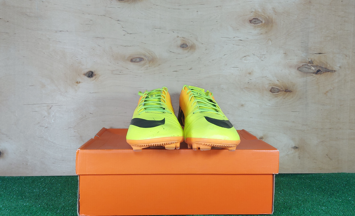 Nike Mercurial Vapor 9 Yellow Nike Mercurial Vapor IX ACC SG PRO