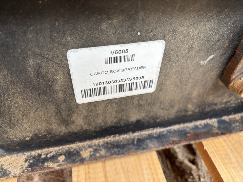 Kubota V5005 Cargo Box Sand/Salt Spreader | eBay