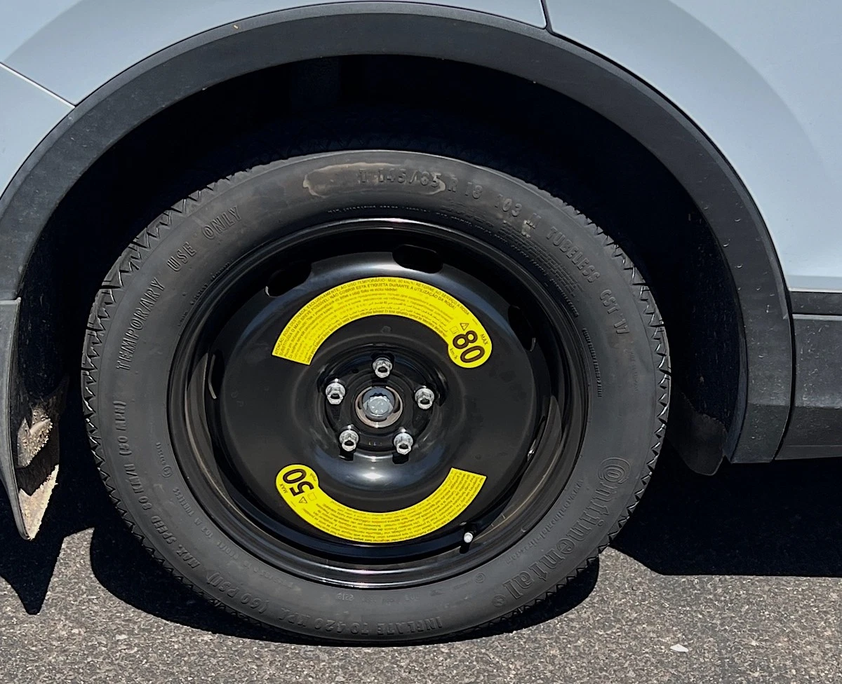 Emergency Spare Tires vs. Run-Flats
