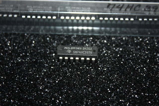 74HC393 Dual 4-Bit Binary Ripple Counter, MC74HC393, SN74HC393N | eBay